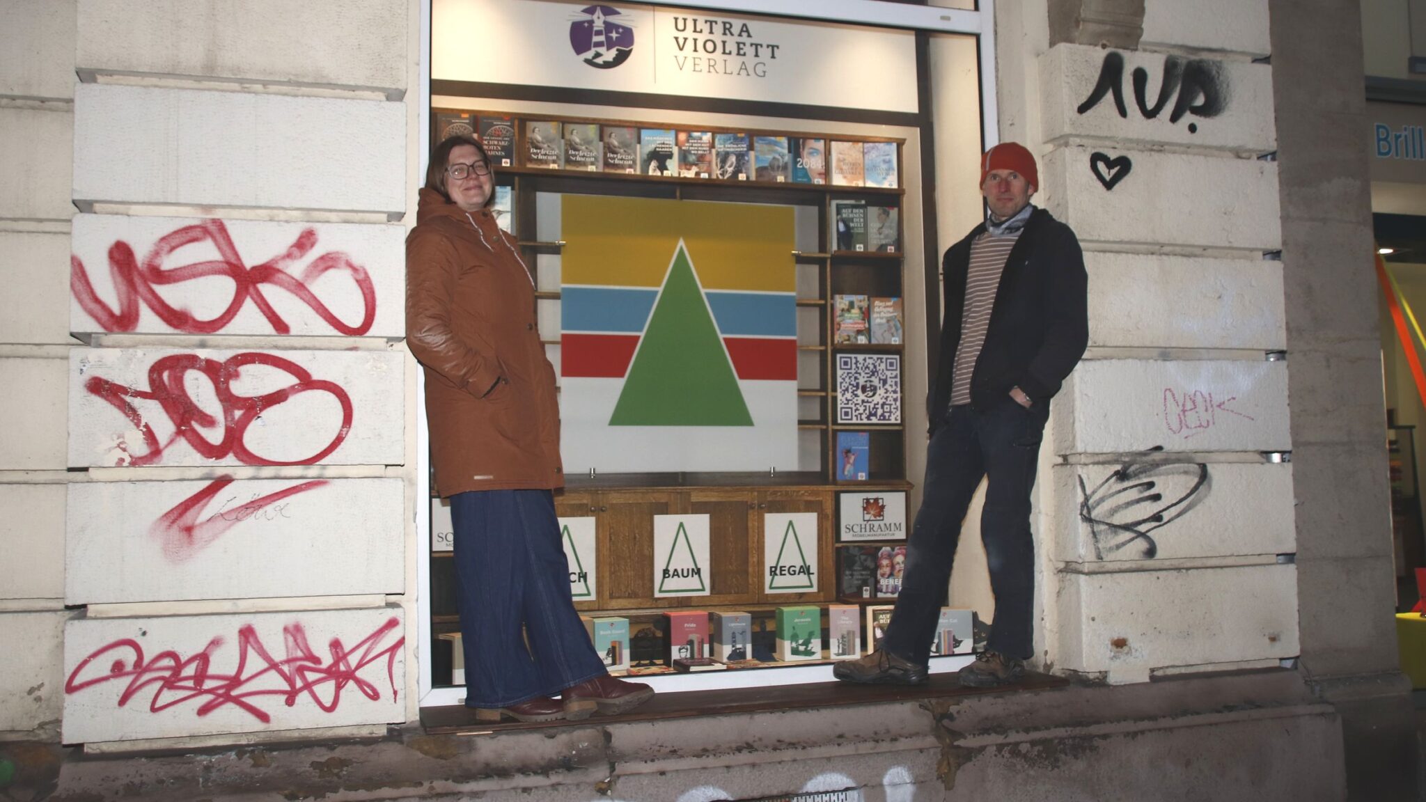 Was macht der Verlag im Schaufenster - Neustadt-Geflüster